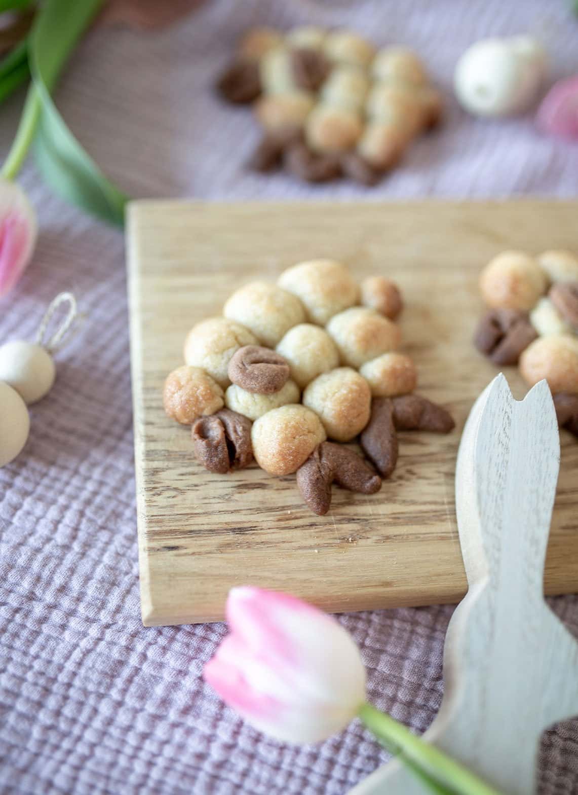 Backen zu Ostern mit Kindern: Einfache Schaf-Kekse