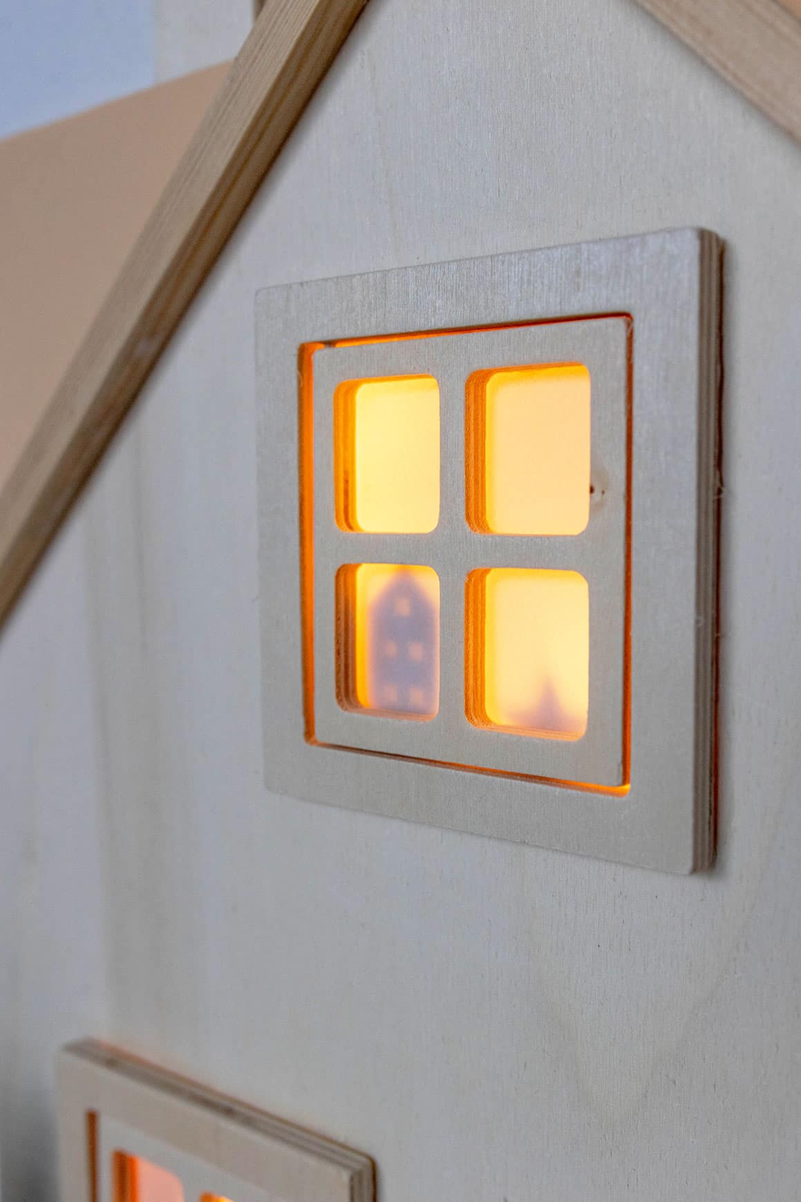 Einfaches Wichtelhaus basteln: DIY-Anleitung für die Wichteltür